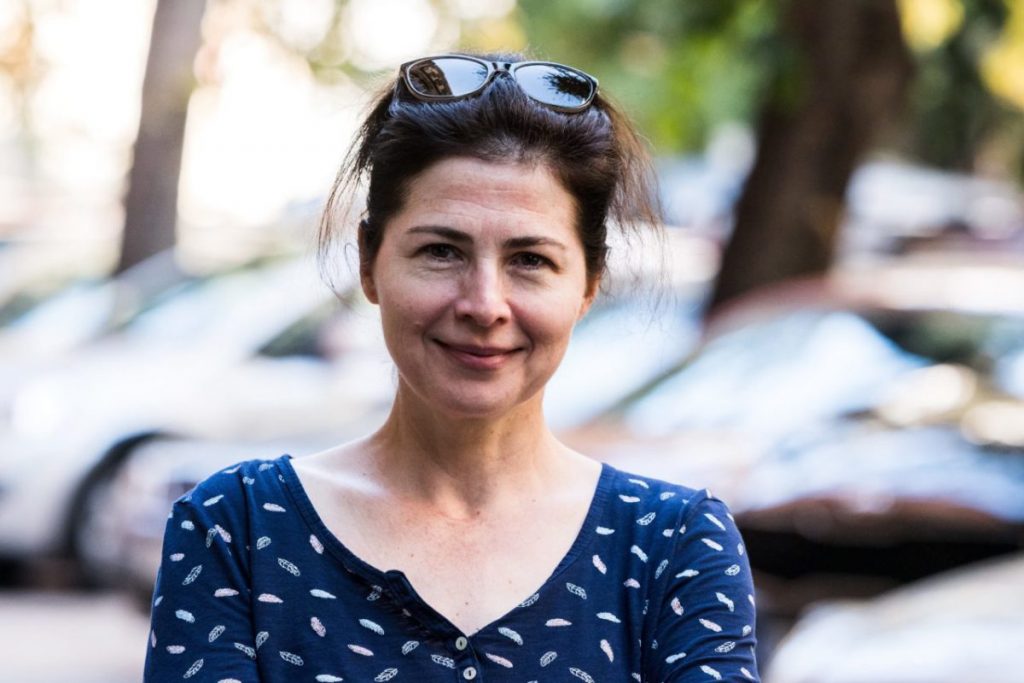 Tóth Ildikó a sajtóvetítésen | SZMSZ (Szabad Magyar Szó)