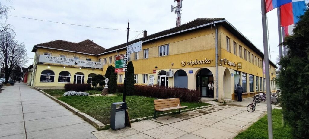 Csáki szalmája | SZMSZ (Szabad Magyar Szó)