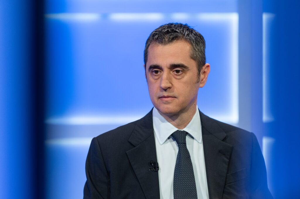 Nikezić Vučićnak: Az ön bankszámláján minden egyes dinár az ország ...