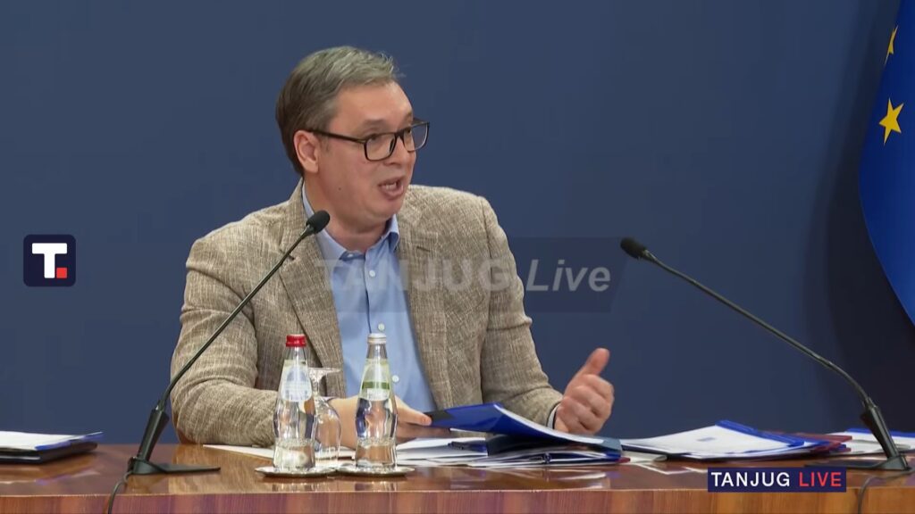 Vučić: Dinko Gruhonjić szégyellje magát! | SZMSZ (Szabad Magyar Szó) Vučić: Dinko Gruhonjić szégyellje magát! | SZMSZ (Szabad Magyar Szó)