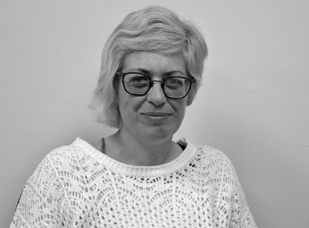 Elhunyt Fehér Márta, a Hét Nap újságírója | SZMSZ (Szabad Magyar Szó)